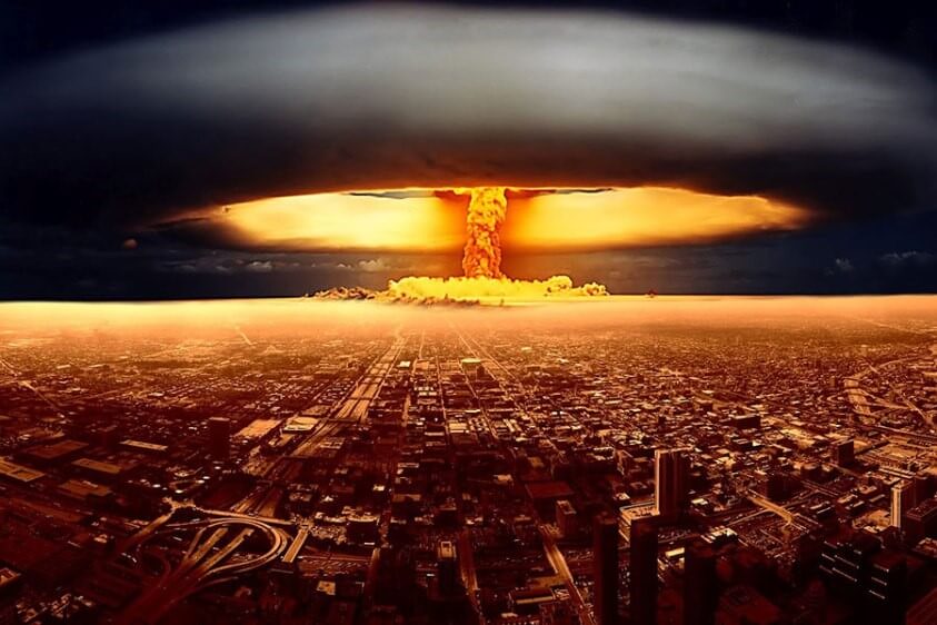 How artificial intelligence could push us closer to nuclear war ...