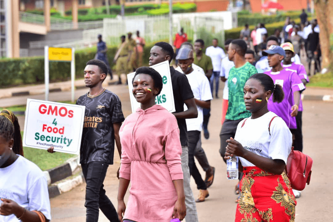 Give farmers a chance: Pro-GMO activists march through Nairobi and ...