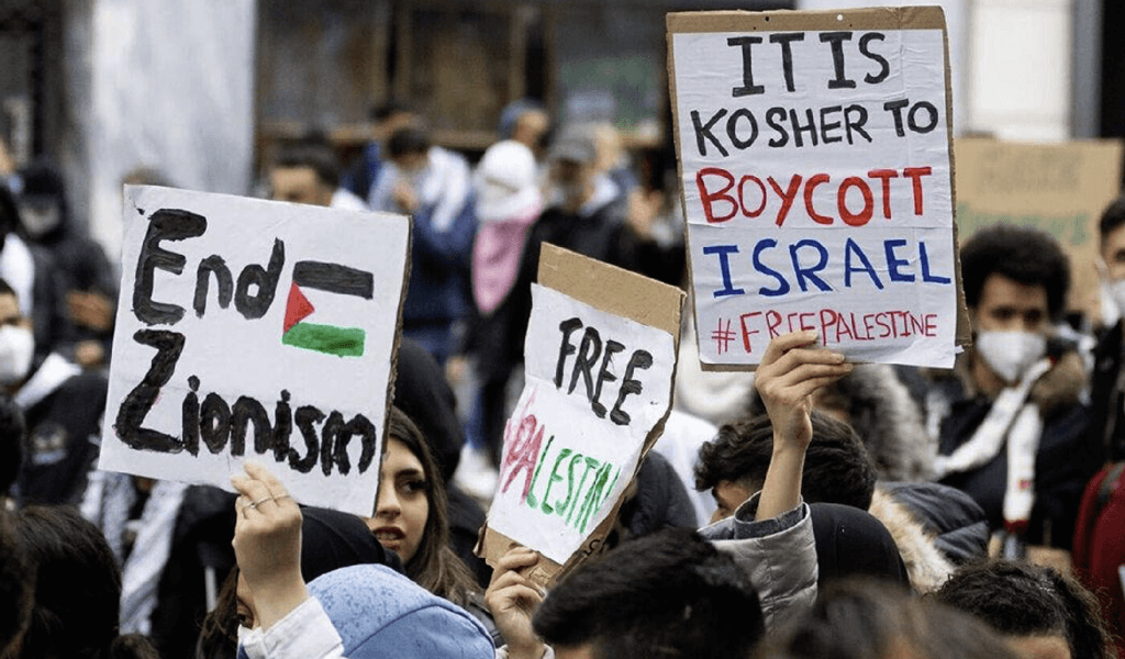 On the anniversary of Kristallnacht, as the Israel-Hamas War rages, a ...