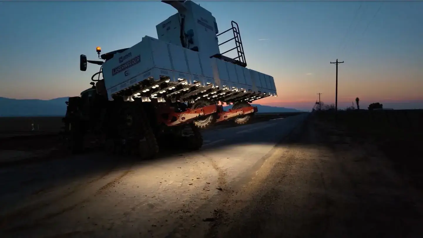 Robot lasers may open the door to near chemical-free agriculture ...